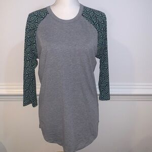 LuLaRoe | Tops | Lularoe Tee Sz M | Poshmark